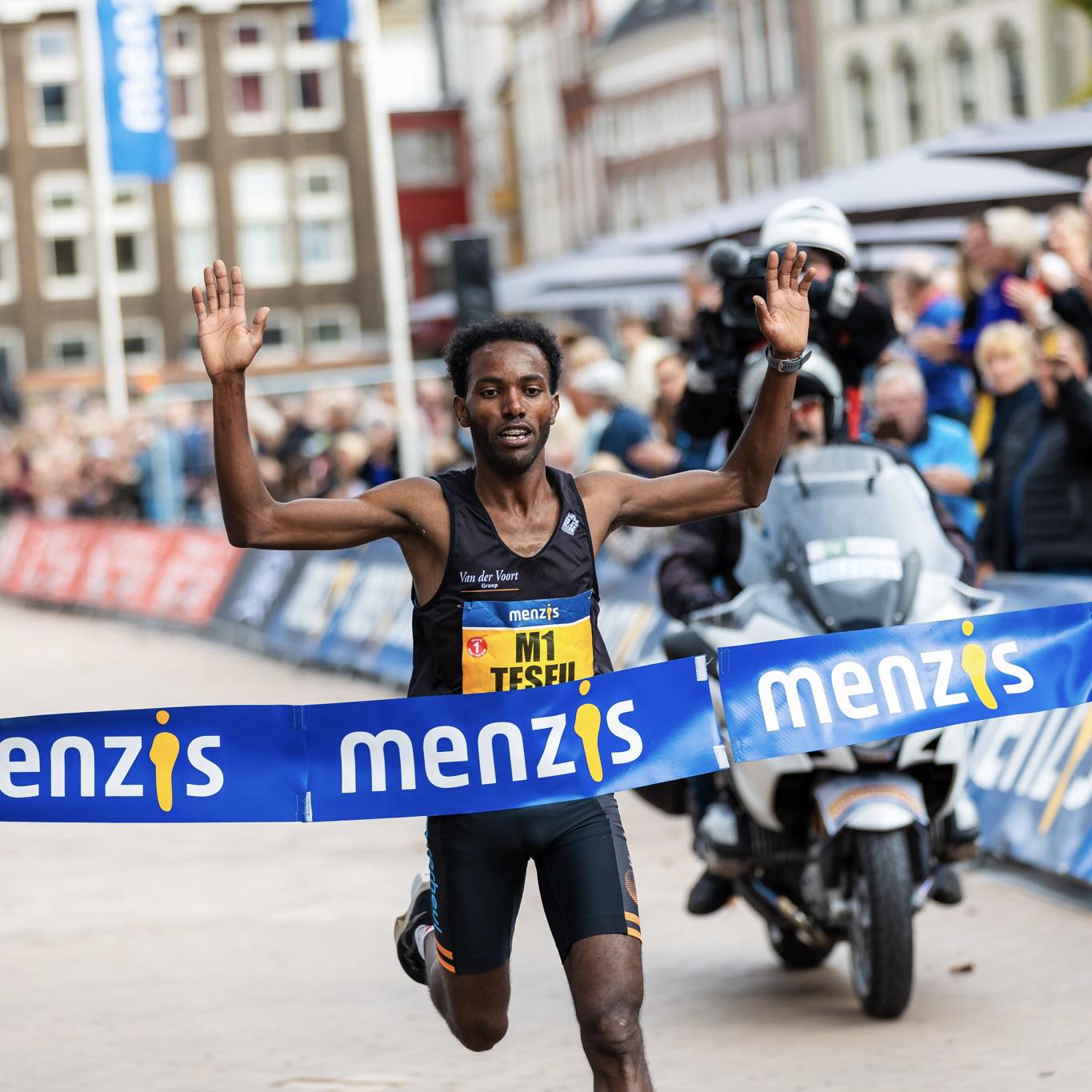 Filmon Tesfu wint 34e editie 4Mijl in Groningen - RBNieuws.nl