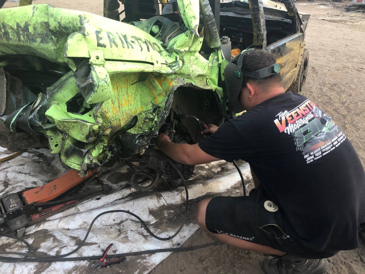 'Racen met een autowrak': Sander Falkena uit Bolsward ging het avontuur ...