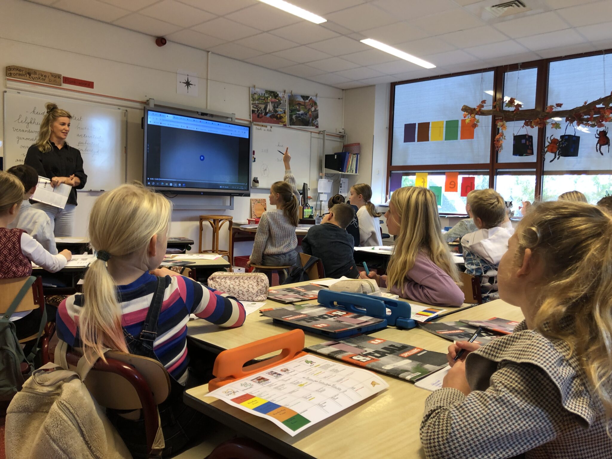 Integraal Kind Centrum in Heeg feestelijk geopend (VIDEO) - RBNieuws.nl